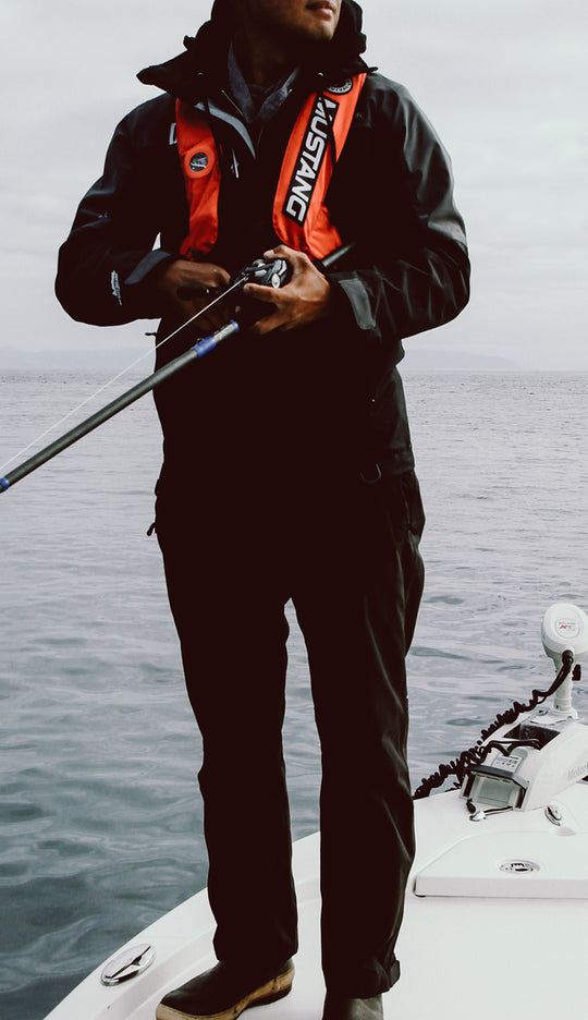 Elite 28 Hydrostatic Inflatable PFD Bass Competition Colorway – Mustang ...